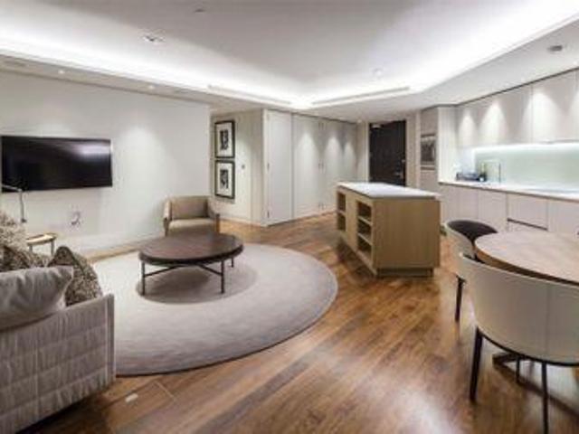 2 Bedrooms Flat for sale in Canaletto Tower, 257 City Road, London EC1V
