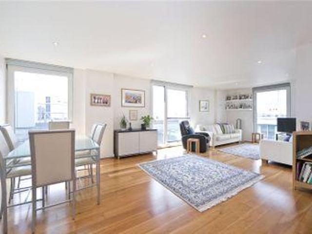 2 Bedrooms Flat for sale in Cannon Court, Brewhouse Yard EC1V