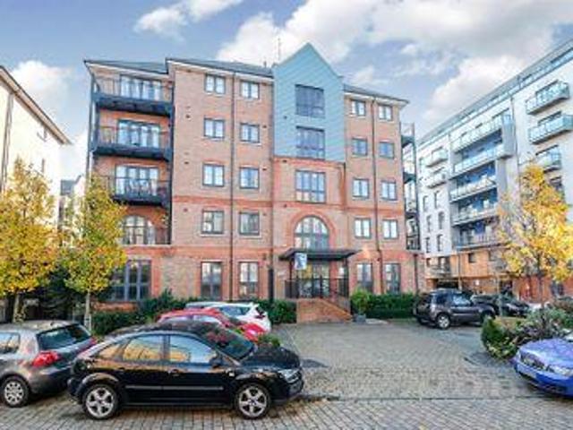 2 Bedrooms Flat for sale in Cannons Wharf, Tonbridge TN9
