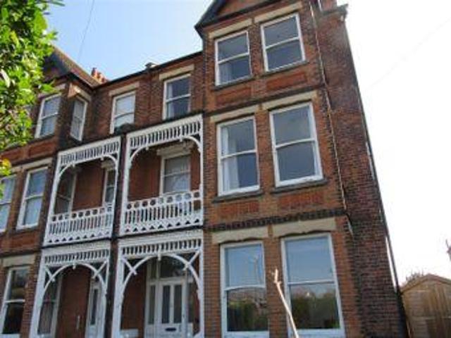 2 Bedrooms Flat for sale in Canterbury Road, Herne Bay CT6