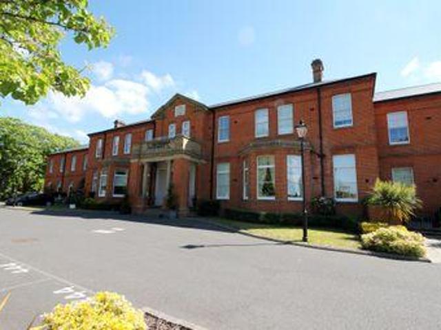 2 Bedrooms Flat for sale in Captain Gardens, Colchester CO2