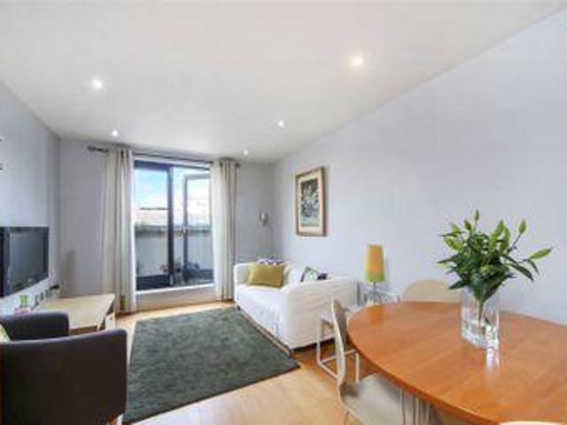 2 Bedrooms Flat for sale in Caraway Apartments, 2 Cayenne Court, London SE1