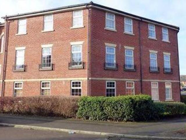 2 Bedrooms Flat for sale in Carlton Gate Drive, Kiveton Park, Sheffield S26