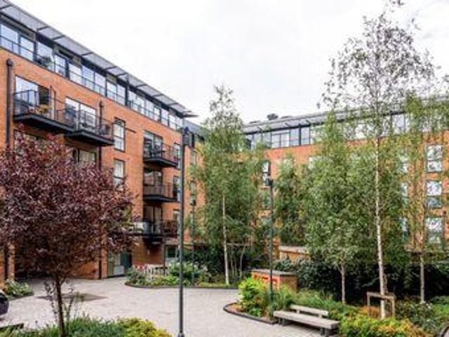 2 Bedrooms Flat for sale in Carney Place, Coldharbour Lane, London, London SW9