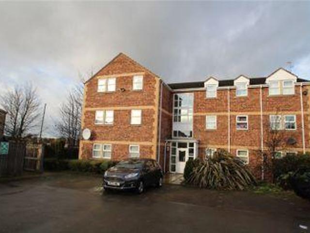 2 Bedrooms Flat for sale in Carriage Court, Talbot Street, Normanton, West Yorkshire WF6