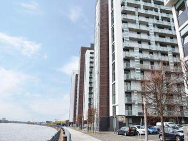 2 Bedrooms Flat for sale in Castlebank Place, Flat 6/6, Glasgow Harbour, Glasgow G11