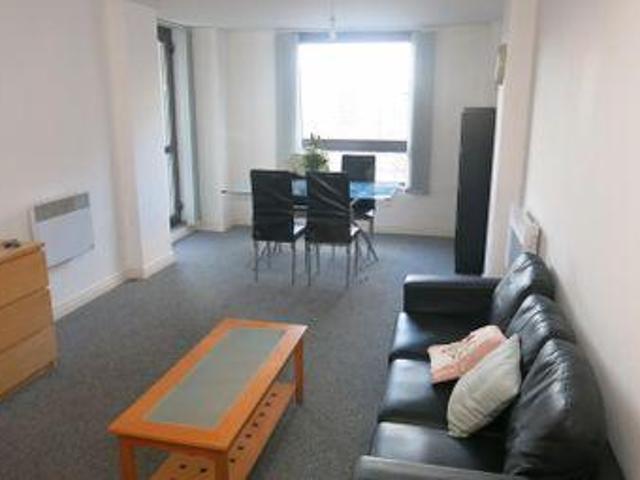 2 Bedrooms Flat for sale in Centenary Plaza, 18 Holliday Street, Birmingham B1