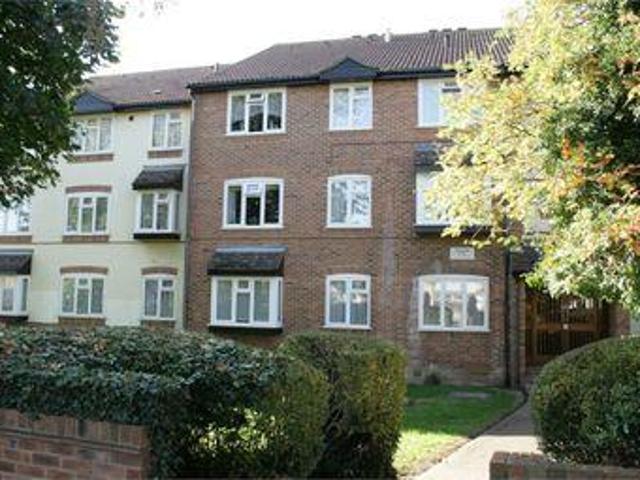 2 Bedrooms Flat for sale in Church Road, Hayes UB3