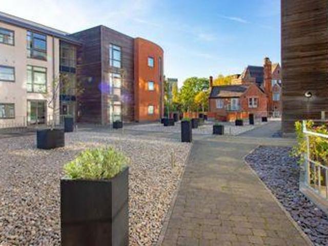 2 Bedrooms Flat for sale in Church Street, Beeston, Nottingham NG9