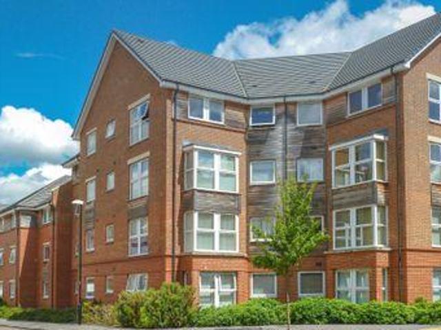 2 Bedrooms Flat for sale in Chain Court, Okus, Swindon SN1