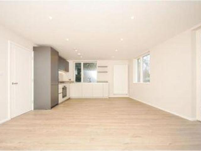 2 Bedrooms Flat for sale in Chalkhurst Court, 32 Lismore Road, South Croydon CR2