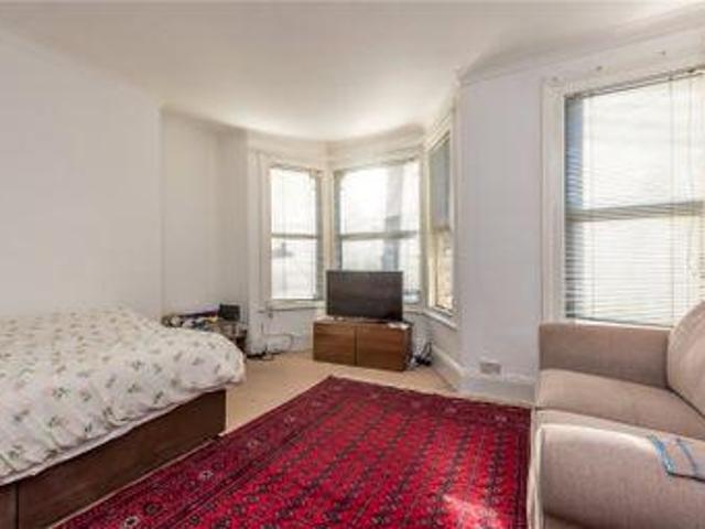 2 Bedrooms Flat for sale in Chapter Road, Dollis Hill, London NW2