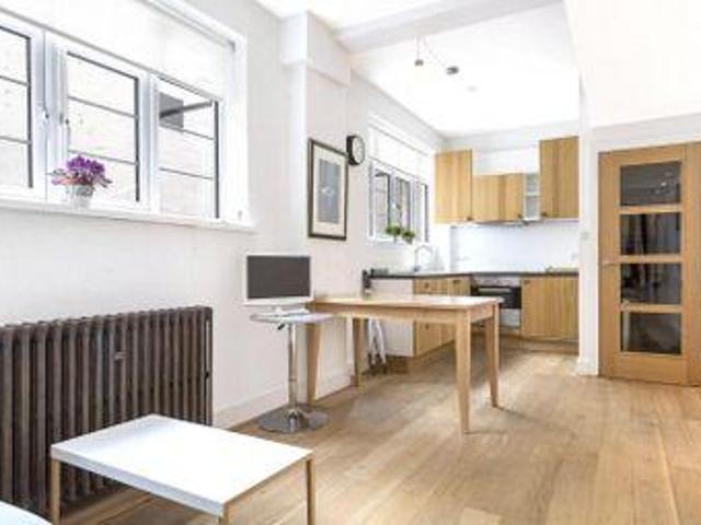 2 Bedrooms Flat for sale in Chatsworth Court, Pembroke Road, Kensington, London W8