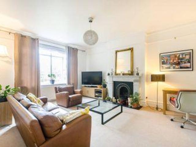 2 Bedrooms Flat for sale in Chatsworth Road, Willesden Green NW2