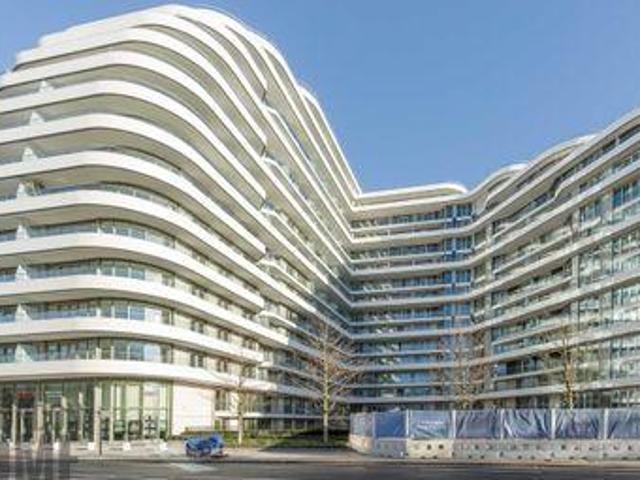 2 Bedrooms Flat for sale in Chelsea Bridge Vista, London SW11