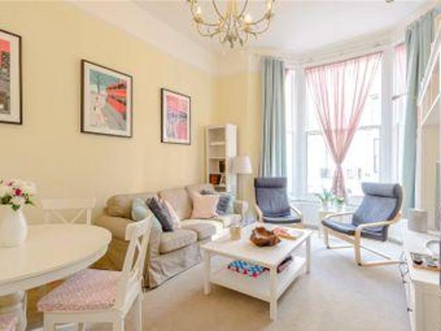 2 Bedrooms Flat for sale in Cheniston Gardens, London W8