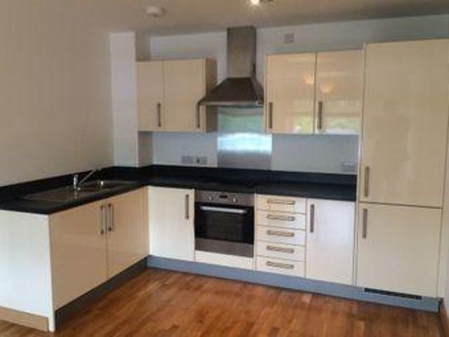 2 Bedrooms Flat for sale in Cherrydown East, Basildon SS16