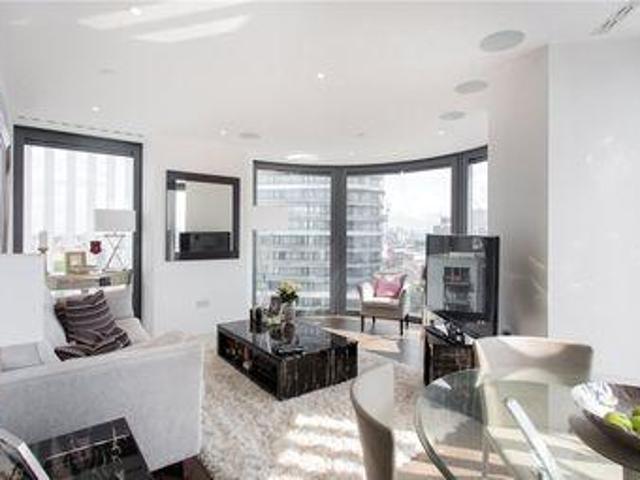 2 Bedrooms Flat for sale in Chronicle Tower, 261B City Road, London EC1V