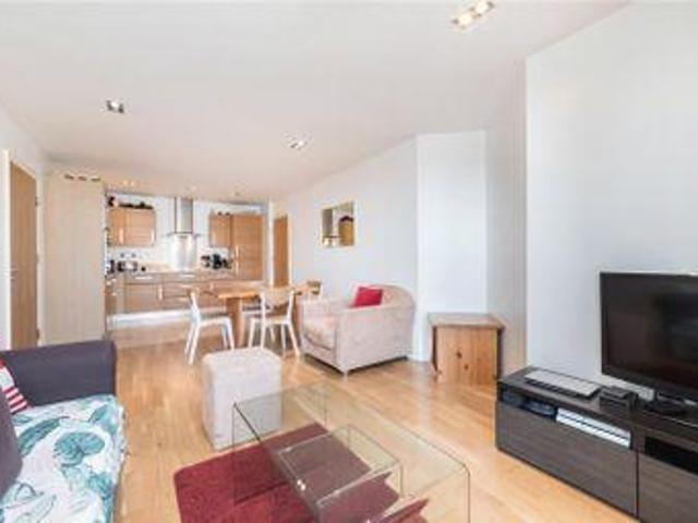 2 Bedrooms Flat for sale in City Tower, 3 Limeharbour, London E14