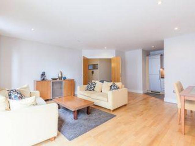 2 Bedrooms Flat for sale in City Walk, Southwark SE1