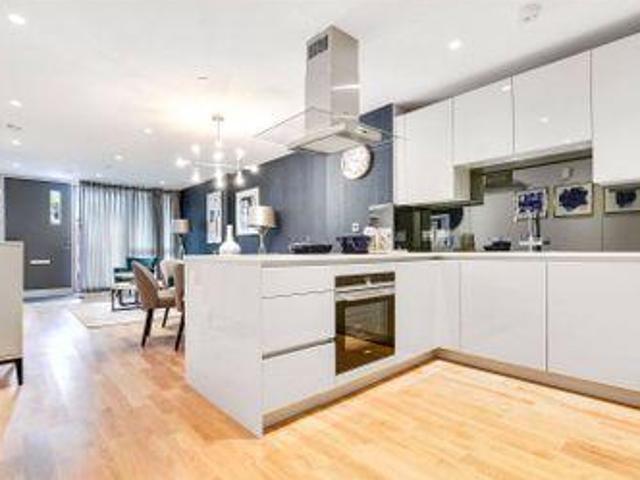 2 Bedrooms Flat for sale in Clapham Road, London SW9