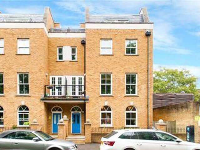 2 Bedrooms Flat for sale in Clapton Square, London E5
