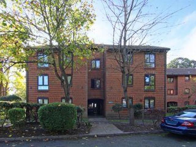 2 Bedrooms Flat for sale in Claremont Grove, London W4