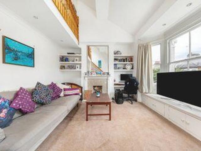2 Bedrooms Flat for sale in Claxton Grove, Hammersmith, London W6