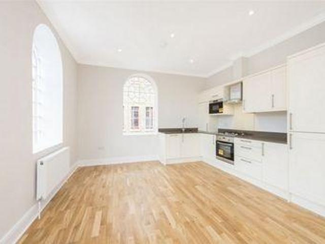 2 Bedrooms Flat for sale in Clerkenwell House, Hilda Road, London UB2