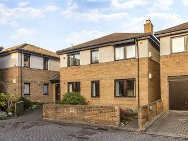2 Bedrooms Flat for sale in Craiglockhart Terrace, Craiglockhart, Edinburgh EH14