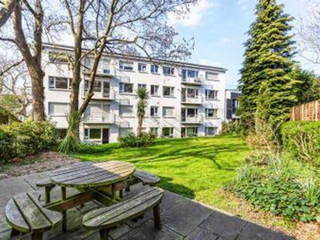 2 Bedrooms Flat for sale in Crescent Road, London N8