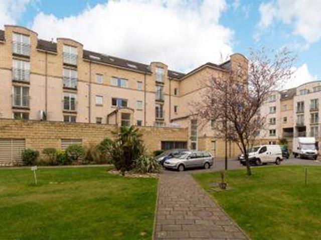 2 Bedrooms Flat for sale in Crewe Road North, Edinburgh, Midlothian EH5