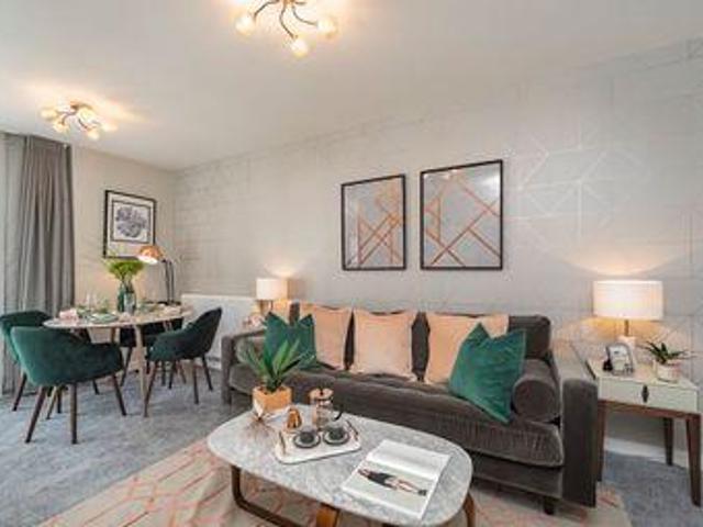 2 Bedrooms Flat for sale in Cricklewood Lane, London NW2