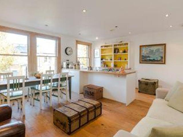 2 Bedrooms Flat for sale in Cromwell Grove, Brook Green, London W6