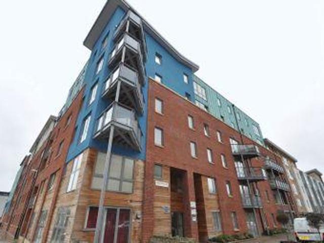 2 Bedrooms Flat for sale in Crown & Anchor House, Sweetman Place, Bristol BS2
