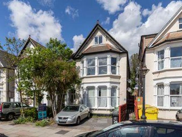 2 Bedrooms Flat for sale in Culverley Road, London SE6