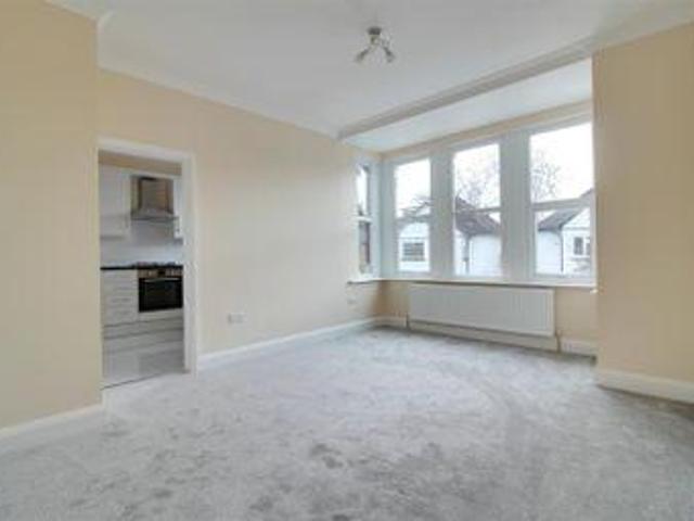 2 Bedrooms Flat for sale in Cunningham Park, Harrow HA1