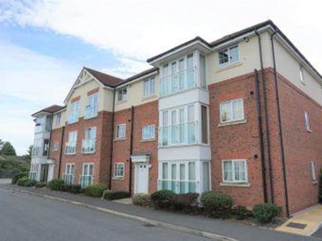 2 Bedrooms Flat for sale in Cwrt Y Terfyn, Chester CH4