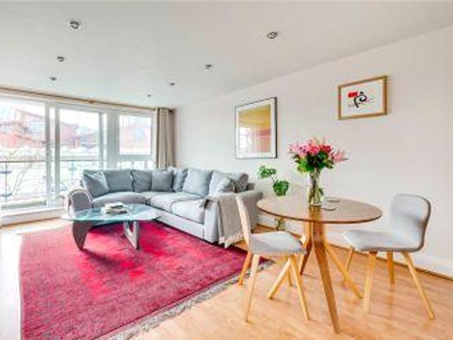 2 Bedrooms Flat for sale in Anchor House, Smugglers Way, London SW18