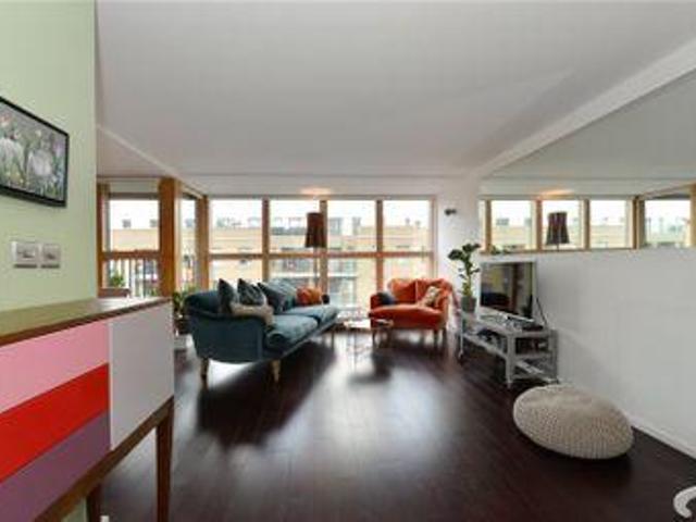 2 Bedrooms Flat for sale in Andersen´s Wharf, 20 Copenhagen Place, London E14