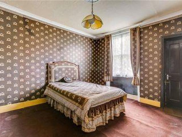 2 Bedrooms Flat for sale in Anselm Road, London SW6