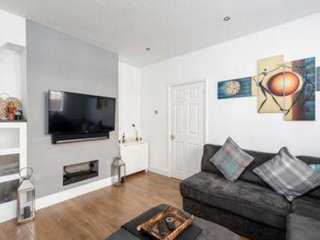 2 Bedrooms Flat for sale in Abbey Road, London SW19