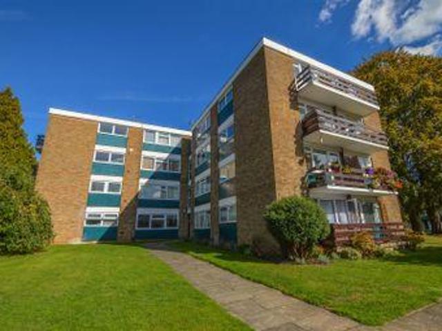 2 Bedrooms Flat for sale in Abbots Park, St. Albans AL1