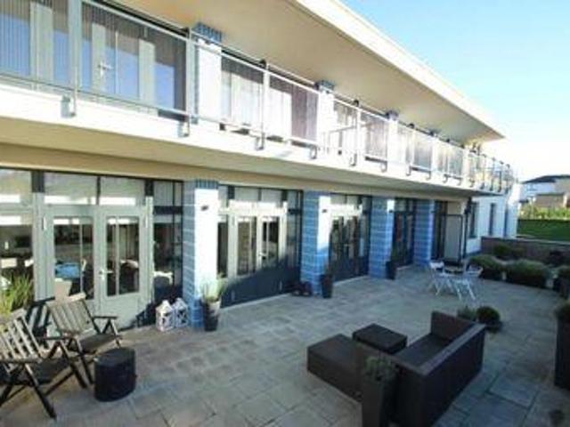 2 Bedrooms Flat for sale in Accord Avenue, Paisley, Renfrewshire PA2
