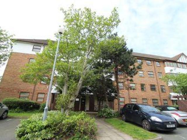 2 Bedrooms Flat for sale in Acorn Court, Toxteth, Liverpool L8