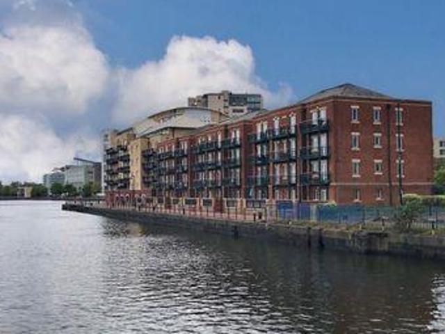 2 Bedrooms Flat for sale in Adventurers Quay, Cardiff, Caerdydd CF10