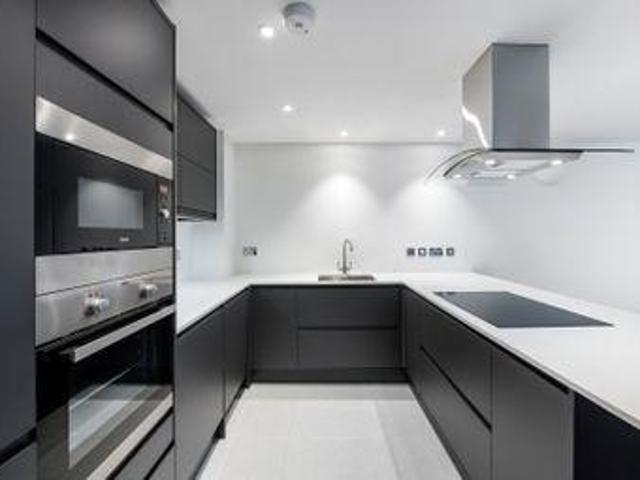 2 Bedrooms Flat for sale in Altura Tower, Bridges Wharf, Battersea SW11