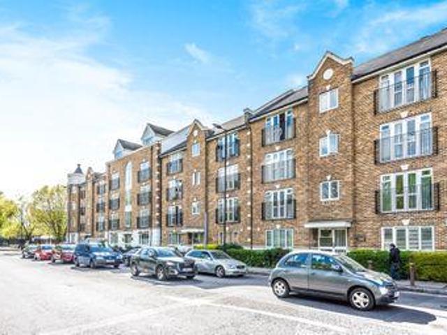 2 Bedrooms Flat for sale in Albany Road, London SE5