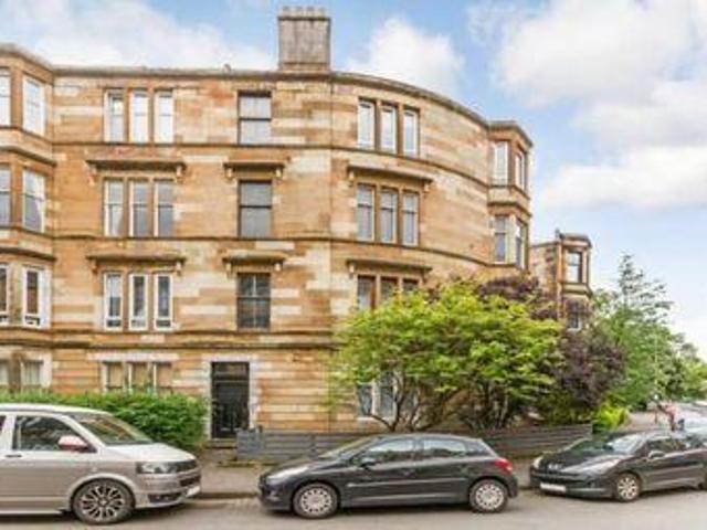 2 Bedrooms Flat for sale in Albert Avenue, Glasgow, Lanarkshire G42