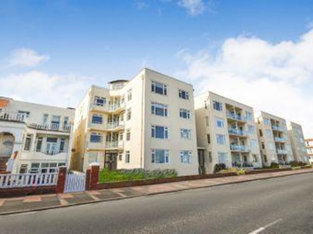 2 Bedrooms Flat for sale in Alderton Court, West Parade, Bexhill On Sea TN39